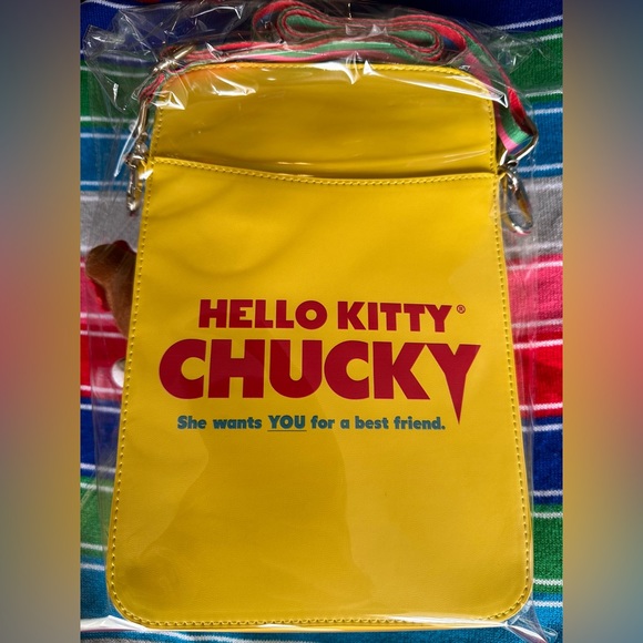 Universal | Bags | Rare Hello Kitty Chucky Crossbody Purse By Universal ...
